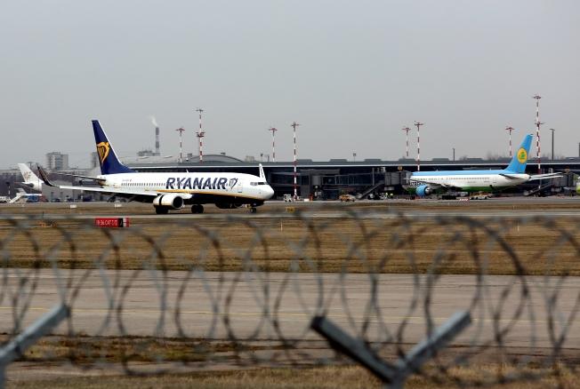 VS.lv: Ryanair samazinās reisu skaitu septembrī un oktobrī. Uz kurām valstīm?
