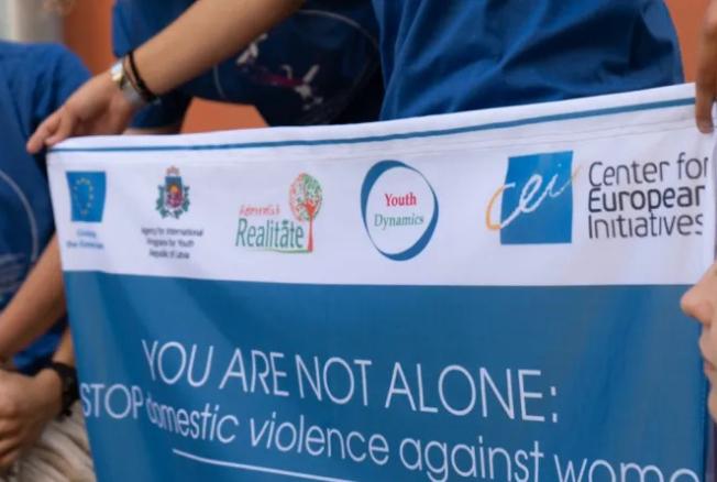 VS.lv: TU NEESI VIENA