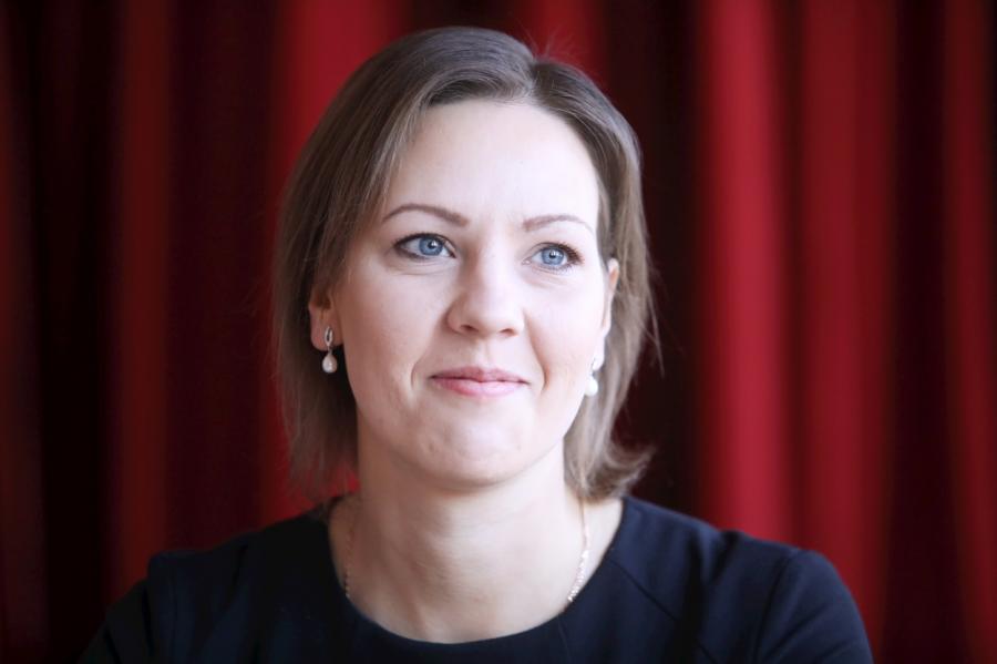 VS.lv: Bijusī IZM parlamentārā sekretāre Muižniece nopirkusi motociklu