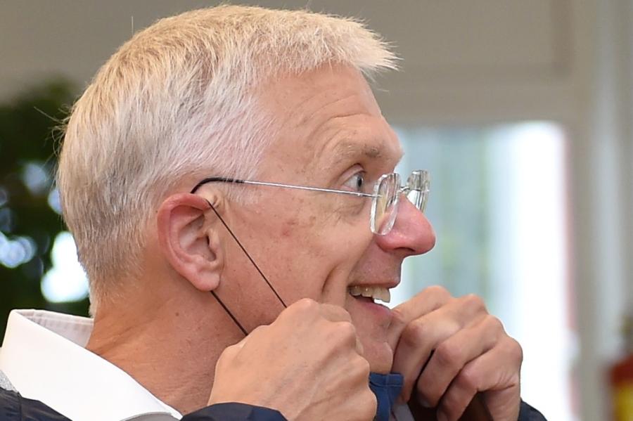 VS.lv: Kariņš paziņo, ka neplāno prasīt Vitenberga demisiju. Kāpēc?